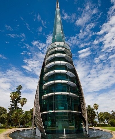 Perth Sightseeing Guide - Visit notable attractions and landmarks