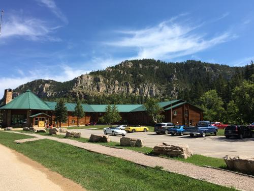 Book Spearfish Canyon Lodge, Lead, South Dakota - Hotels.com