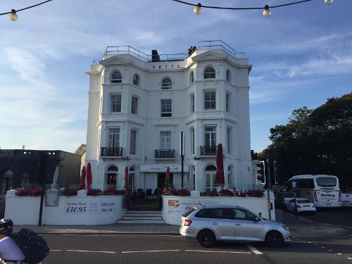 Book Chatsworth Hotel - Worthing, Worthing, United Kingdom - Hotels.com