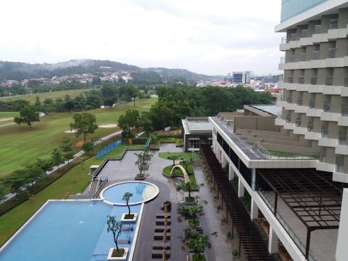 Book Radisson Golf & Convention Center Batam, Batam, Indonesia - Hotels.com